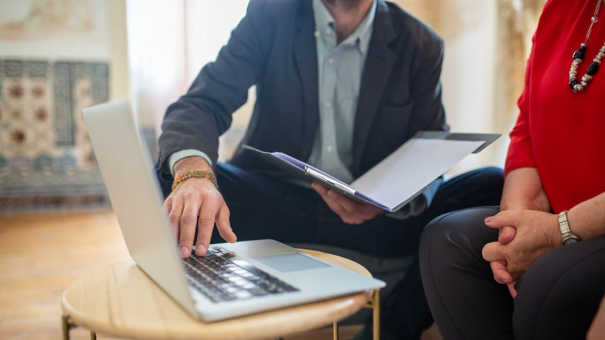 Who Should Be Your Successor Trustee: Individual or Corporate ...